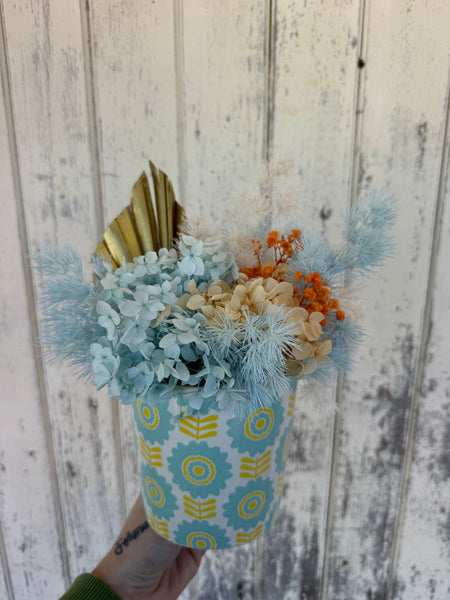 Feeling Blue – Dotty Daisy Flowers
